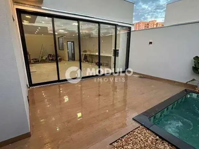 Casa / Sobrado em Condomínio para Venda em Uberlândia/MG Grand Ville 3 Quartos