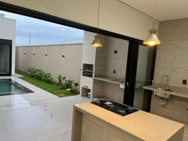 Casa / Sobrado em Condomínio para Venda em Uberlândia/MG Grand Ville 3 Quartos