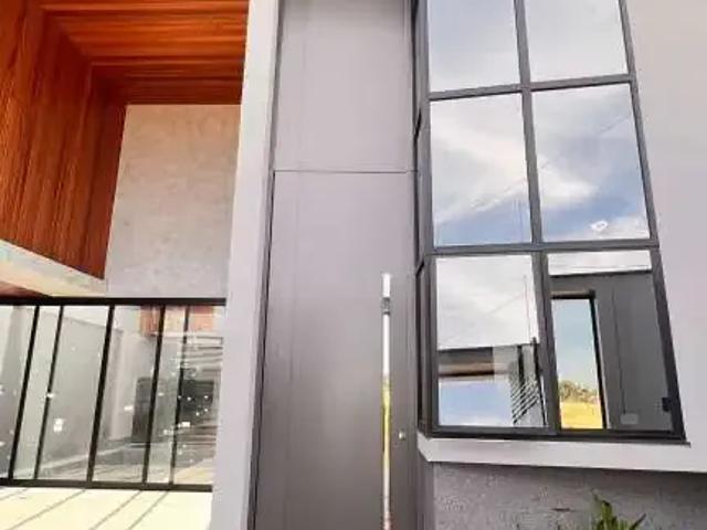 Casa / Sobrado em Condomínio para Venda em Uberlândia/MG Grand Ville 3 Quartos
