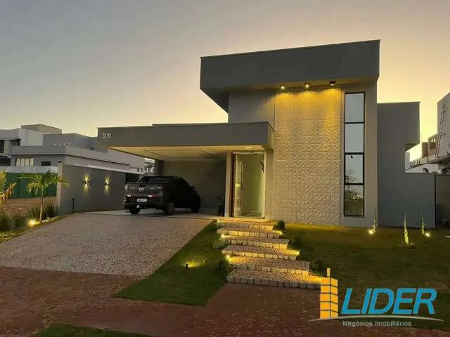 Casa / Sobrado em Condomínio para Venda em Uberlândia/MG Granja Marileusa 3 Quartos