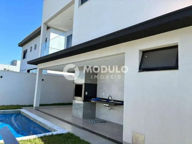 Casa / Sobrado em Condomínio para Venda em Uberlândia/MG Granja Marileusa 4 Quartos