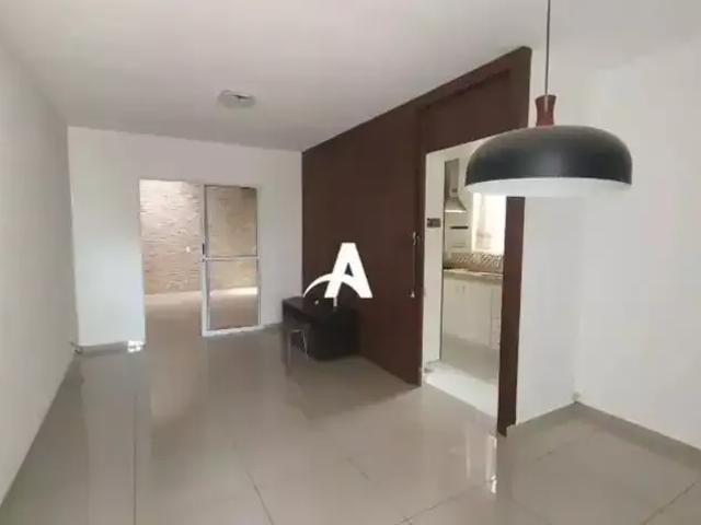 Casa / Sobrado em Condomínio para Venda em Uberlândia/MG Jardim Califórnia