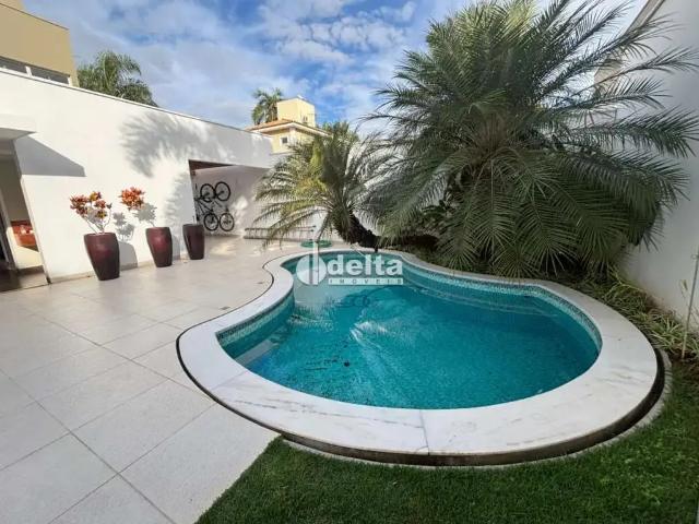 Casa / Sobrado em Condomínio para Venda em Uberlândia/MG Jardim Karaíba 4 Quartos