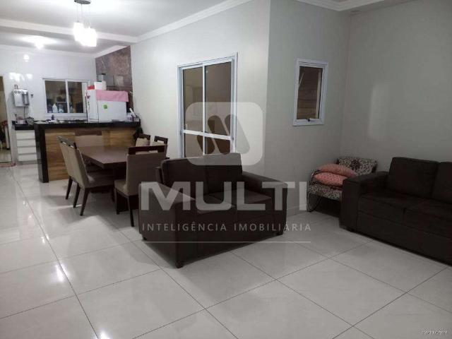 Casa / Sobrado em Condomínio para Venda em Uberlândia/MG Jardim Holanda 3 Quartos