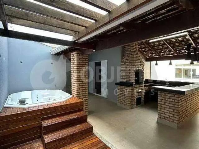 Casa / Sobrado em Condomínio para Venda em Uberlândia/MG Jardim Holanda 3 Quartos