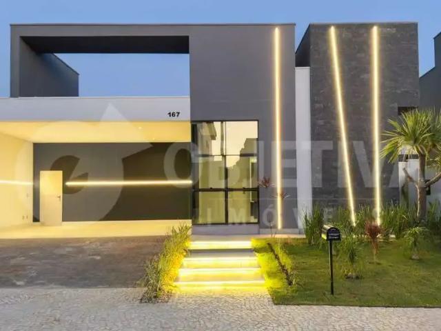 Casa / Sobrado em Condomínio para Venda em Uberlândia/MG Jardim Versailles 4 Quartos