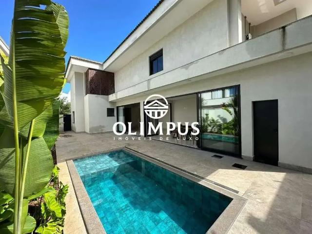 Casa / Sobrado em Condomínio para Venda em Uberlândia/MG Jardim Versailles 4 Quartos