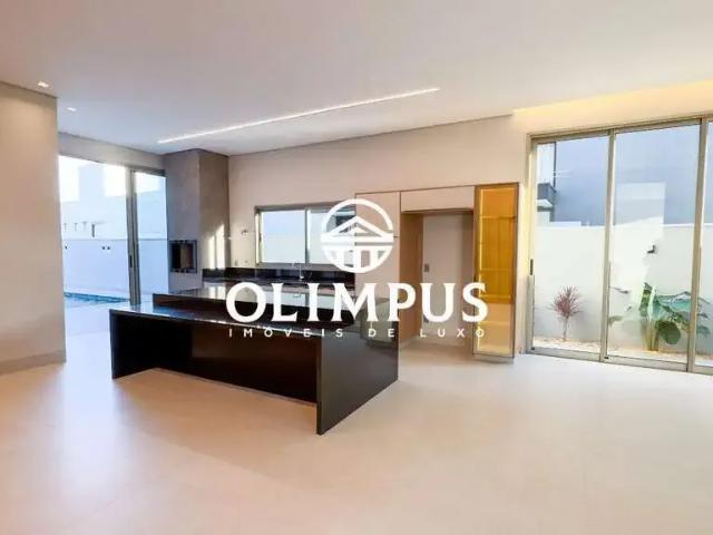 Casa / Sobrado em Condomínio para Venda em Uberlândia/MG Jardim Versailles 4 Quartos