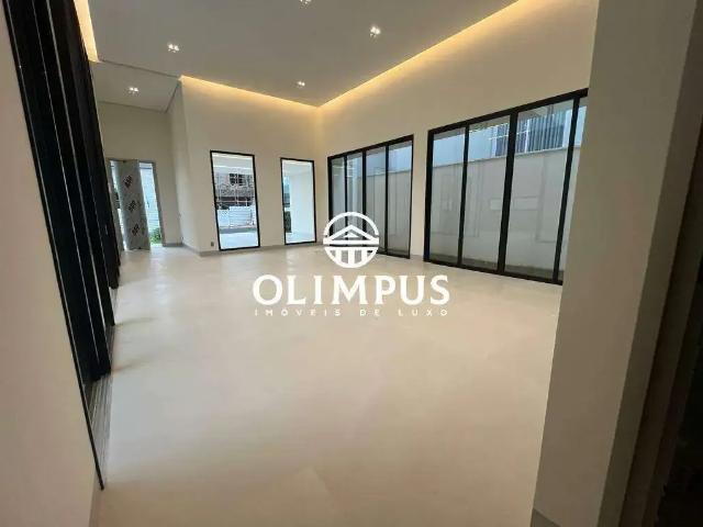 Casa / Sobrado em Condomínio para Venda em Uberlândia/MG Jardim Versailles 3 Quartos