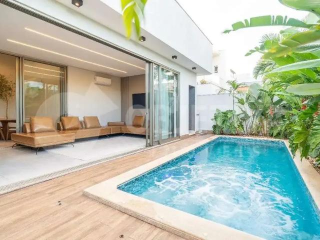 Casa / Sobrado em Condomínio para Venda em Uberlândia/MG Jardim Versailles 3 Quartos