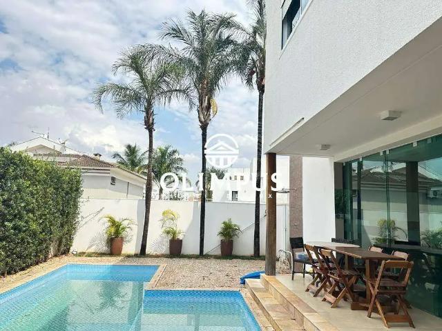 Casa / Sobrado em Condomínio para Venda em Uberlândia/MG Jardins Barcelona 4 Quartos