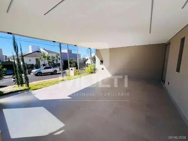 Casa / Sobrado em Condomínio para Venda em Uberlândia/MG Jardins Barcelona 3 Quartos