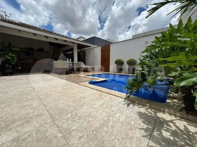 Casa / Sobrado em Condomínio para Venda em Uberlândia/MG Jardins Barcelona 3 Quartos