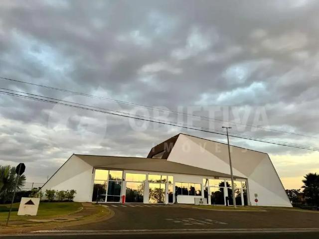 Casa / Sobrado em Condomínio para Venda em Uberlândia/MG Laranjeiras 4 Quartos