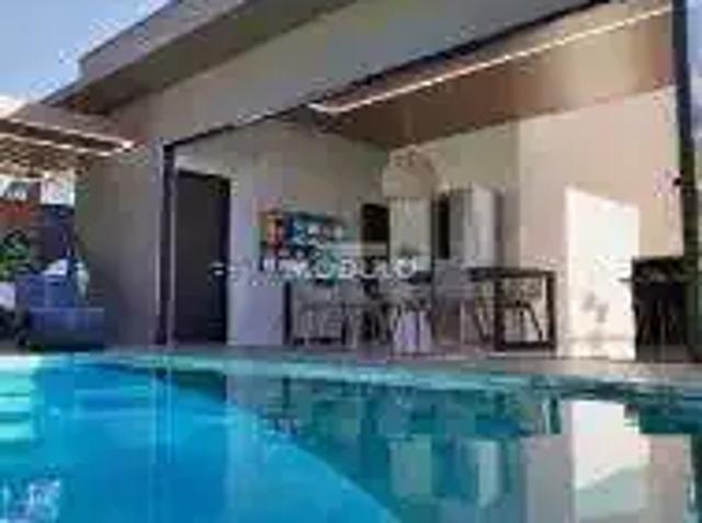 Casa / Sobrado em Condomínio para Venda em Uberlândia/MG Laranjeiras 3 Quartos