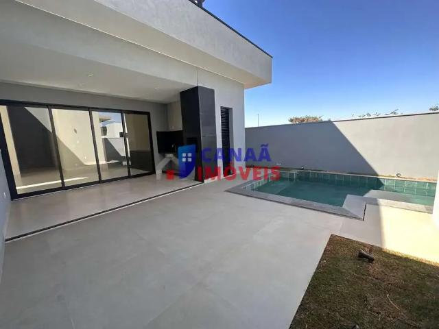 Casa / Sobrado em Condomínio para Venda em Uberlândia/MG Laranjeiras 3 Quartos