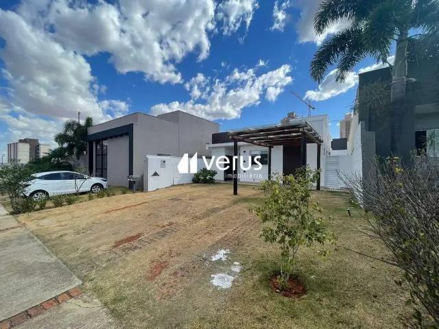 Casa / Sobrado em Condomínio para Venda em Uberlândia/MG Laranjeiras 3 Quartos