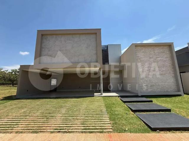 Casa / Sobrado em Condomínio para Venda em Uberlândia/MG Laranjeiras 3 Quartos