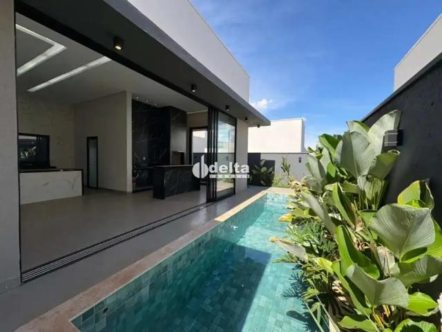Casa / Sobrado em Condomínio para Venda em Uberlândia/MG Laranjeiras 3 Quartos
