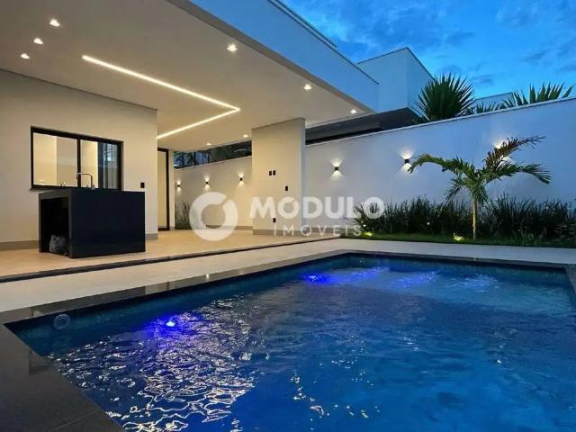 Casa / Sobrado em Condomínio para Venda em Uberlândia/MG Laranjeiras 3 Quartos