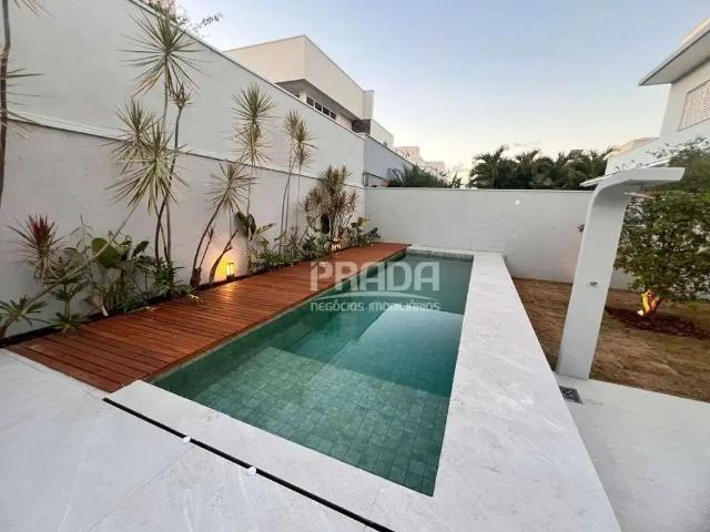Casa / Sobrado em Condomínio para Venda em Uberlândia/MG Laranjeiras 3 Quartos