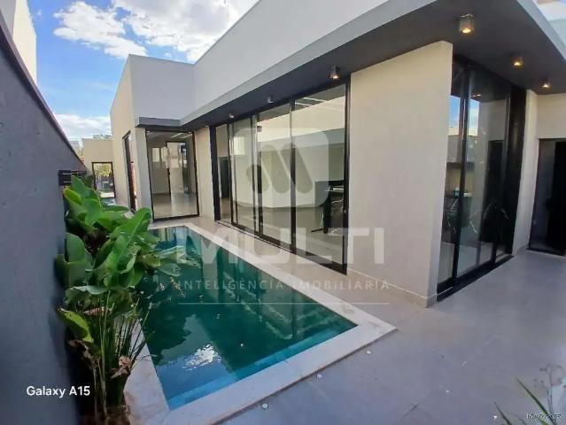 Casa / Sobrado em Condomínio para Venda em Uberlândia/MG Laranjeiras 3 Quartos