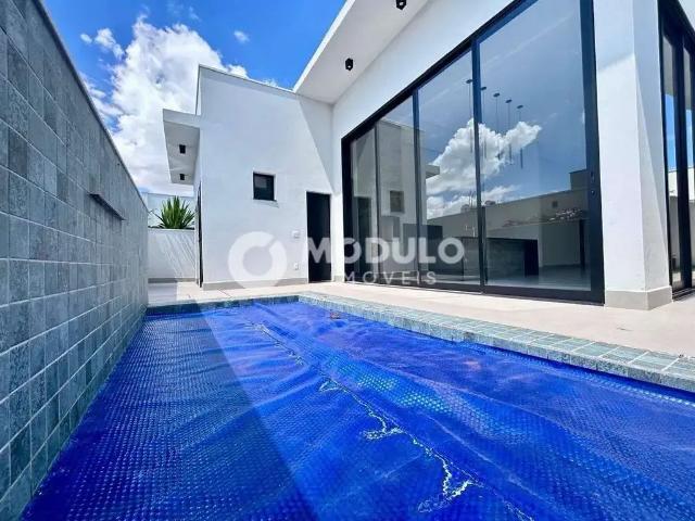 Casa / Sobrado em Condomínio para Venda em Uberlândia/MG Laranjeiras 3 Quartos