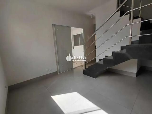 Casa / Sobrado em Condomínio para Venda em Uberlândia/MG Martins 3 Quartos