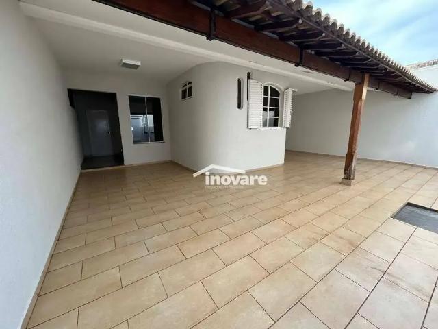 Casa / Sobrado em Condomínio para Venda em Uberlândia/MG Martins 4 Quartos