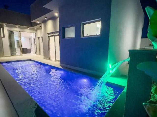 Casa / Sobrado em Condomínio para Venda em Uberlândia/MG Nova Uberlândia 4 Quartos