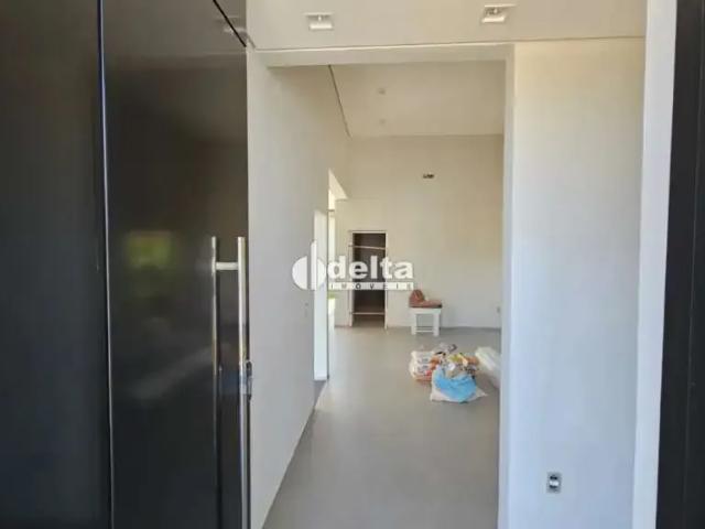 Casa / Sobrado em Condomínio para Venda em Uberlândia/MG Portal do Vale 3 Quartos