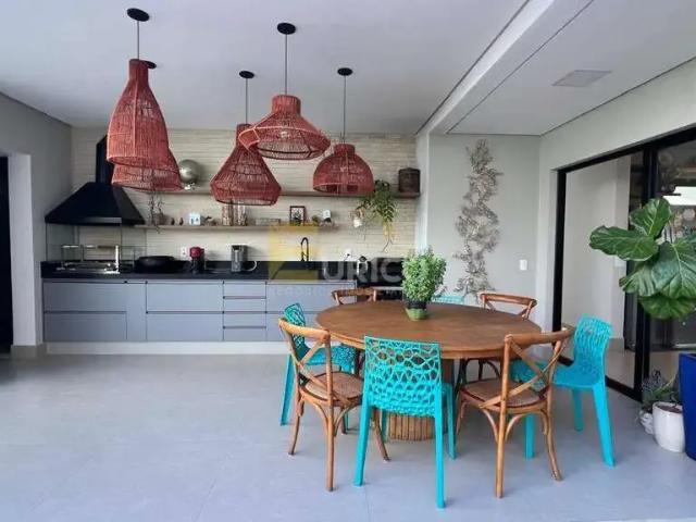Casa / Sobrado em Condomínio para Venda em Valinhos/SP Condomínio Zurich Dorf 3 Quartos