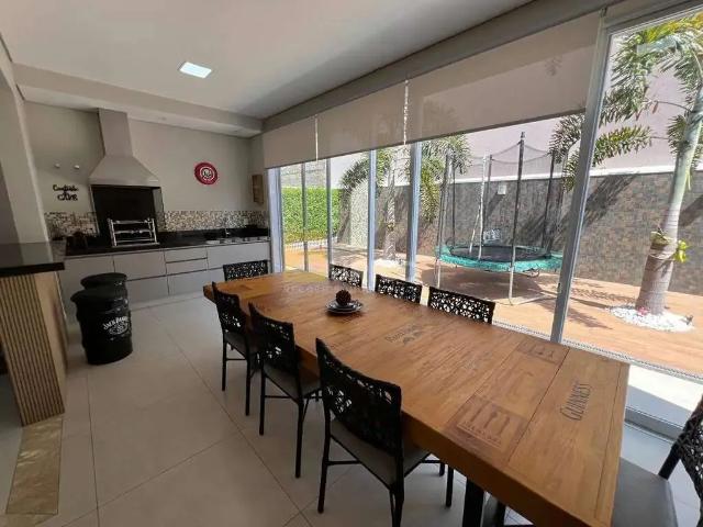 Casa / Sobrado em Condomínio para Venda em Valinhos/SP Condomínio Portal do Jequitibá 3 Quartos