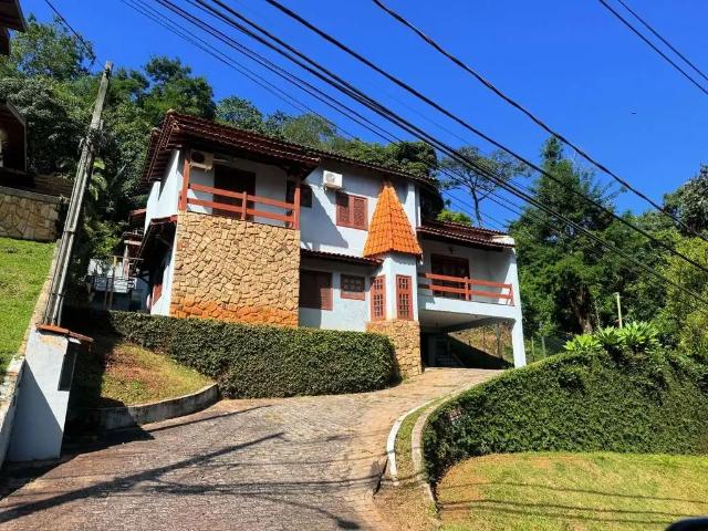 Casa / Sobrado em Condomínio para Venda em Valinhos/SP Chácara Flora 3 Quartos