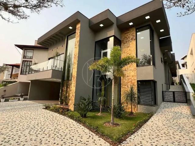 Casa / Sobrado em Condomínio para Venda em Valinhos/SP Chácaras Alpina 4 Quartos