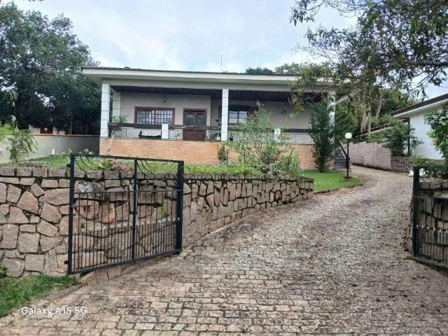 Casa / Sobrado em Condomínio para Venda em Valinhos/SP Clube de Campos Valinhos 3 Quartos