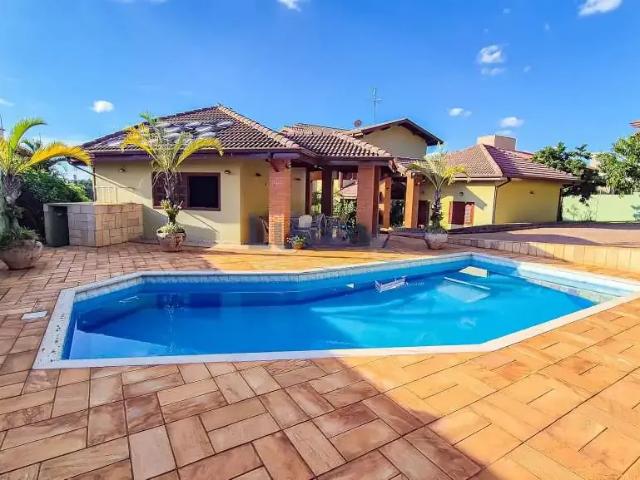 Casa / Sobrado em Condomínio para Venda em Valinhos/SP Dois Córregos 4 Quartos