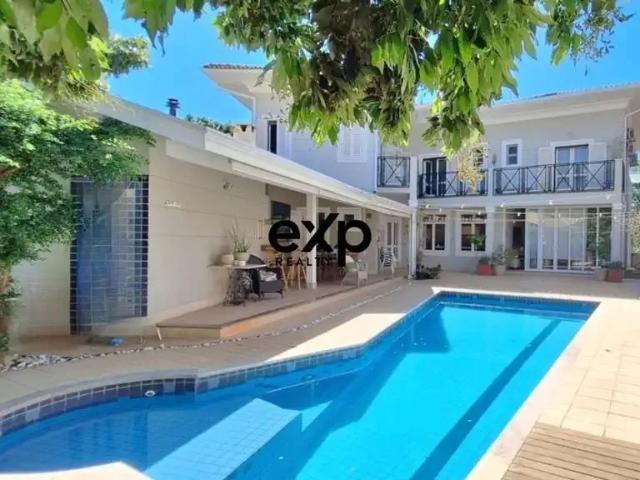 Casa / Sobrado em Condomínio para Venda em Valinhos/SP Dois Córregos 4 Quartos