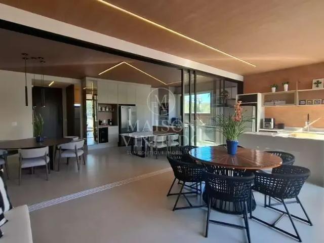 Casa / Sobrado em Condomínio para Venda em Valinhos/SP Dois Córregos 4 Quartos