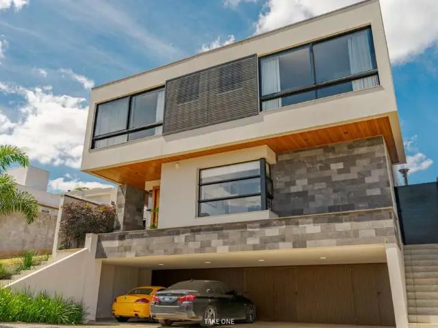 Casa / Sobrado em Condomínio para Venda em Valinhos/SP Joapiranga 3 Quartos
