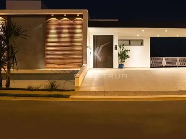 Casa / Sobrado em Condomínio para Venda em Valinhos/SP Jardim Europa 5 Quartos