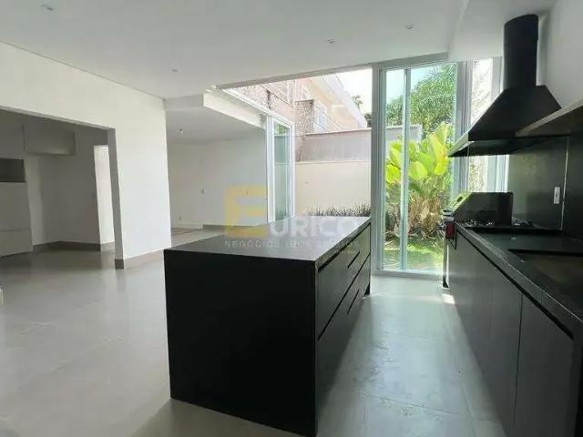 Casa / Sobrado em Condomínio para Venda em Valinhos/SP Jardim Europa 3 Quartos