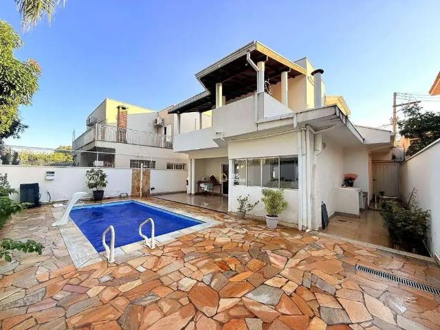 Casa / Sobrado em Condomínio para Venda em Valinhos/SP Ortizes 3 Quartos