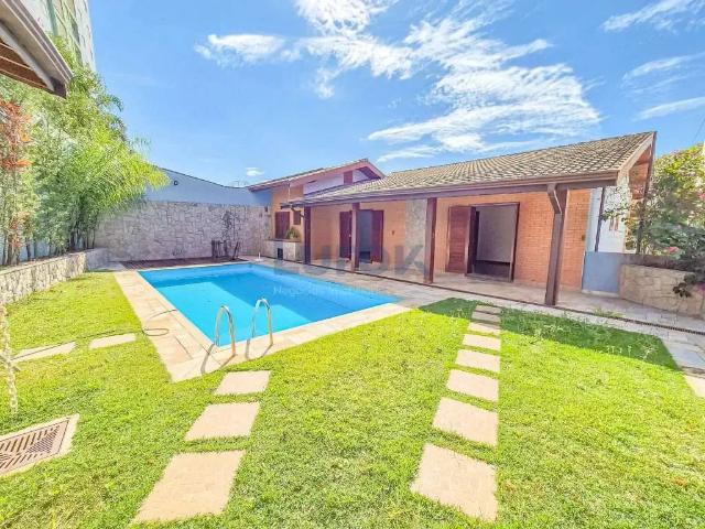 Casa / Sobrado em Condomínio para Venda em Valinhos/SP Ortizes 3 Quartos