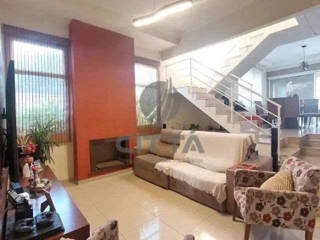 Casa / Sobrado em Condomínio para Venda em Valinhos/SP Ortizes 3 Quartos