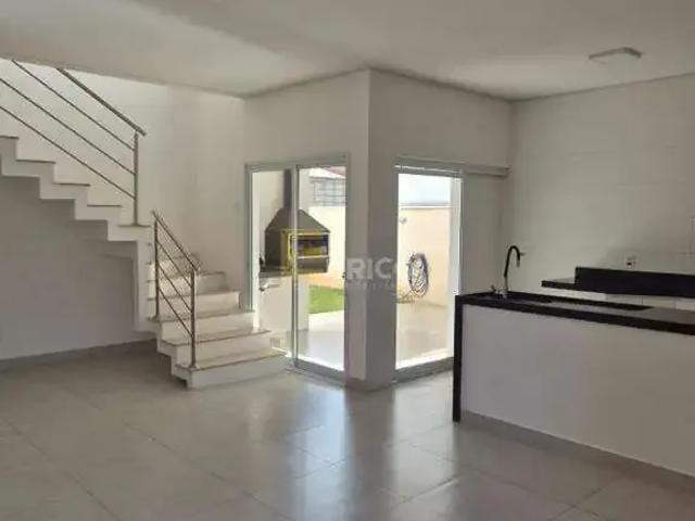 Casa / Sobrado em Condomínio para Venda em Valinhos/SP Lenheiro 3 Quartos