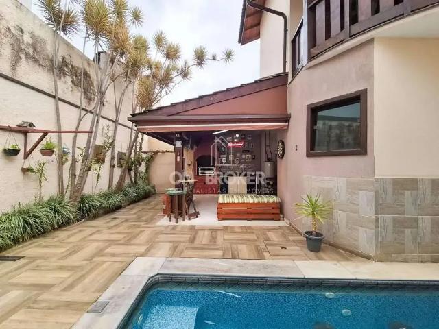 Casa / Sobrado em Condomínio para Venda em Valinhos/SP Lenheiro 3 Quartos