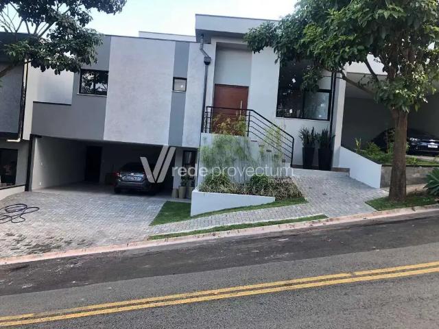 Casa / Sobrado em Condomínio para Venda em Valinhos/SP Samambaia 3 Quartos