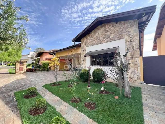 Casa / Sobrado em Condomínio para Venda em Valinhos/SP Santa Cruz 4 Quartos