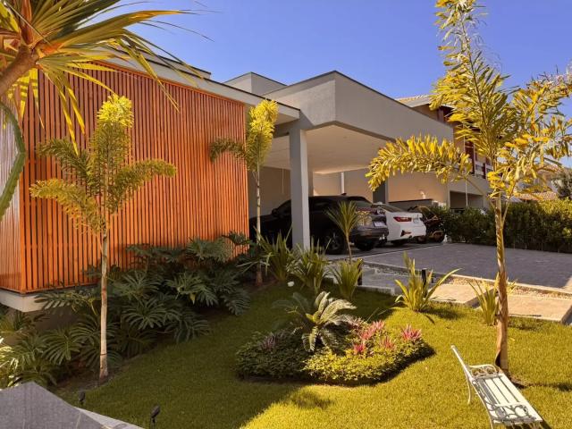 Casa / Sobrado em Condomínio para Venda em Valinhos/SP Santa Cruz 4 Quartos